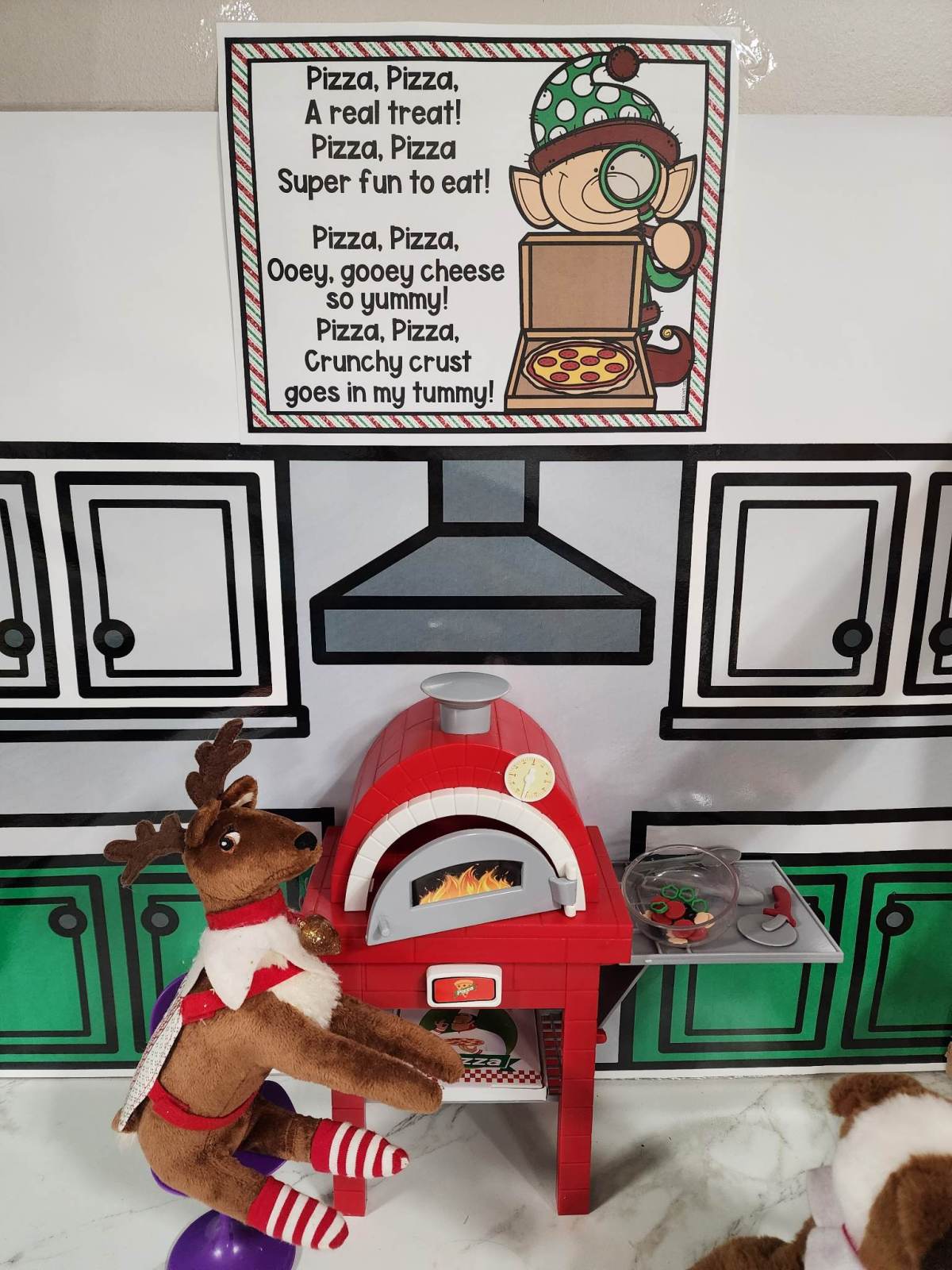 Elf Pizza Printable Poster and Props FREEBIE – Elf Day 21