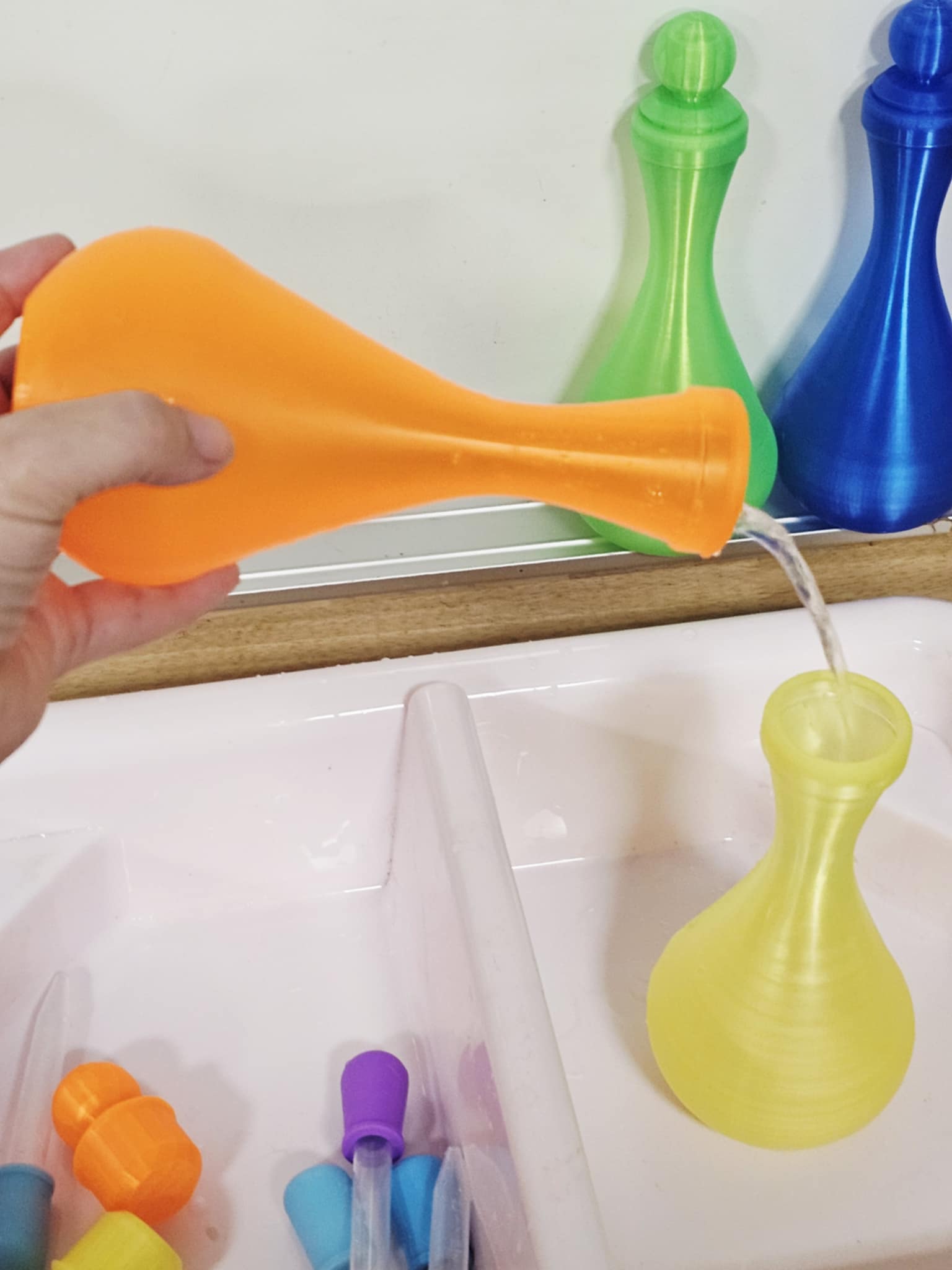 Plastic Potion Bottles – 7 Pack